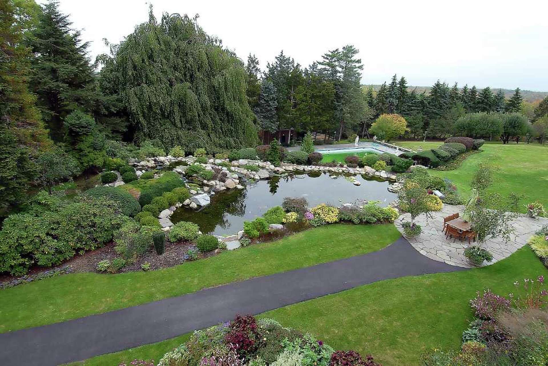 Former Helmsley mansion in Greenwich back on market