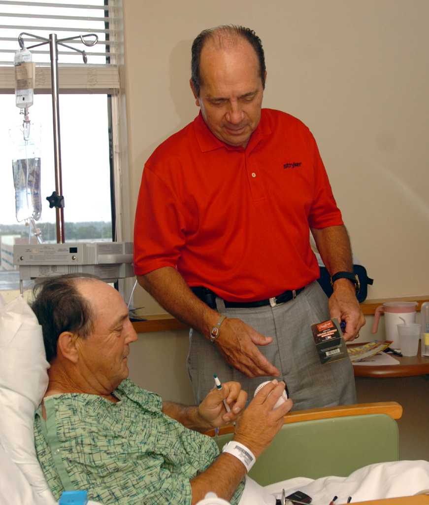 Hall of Fame baseball player Bench praises Bruce