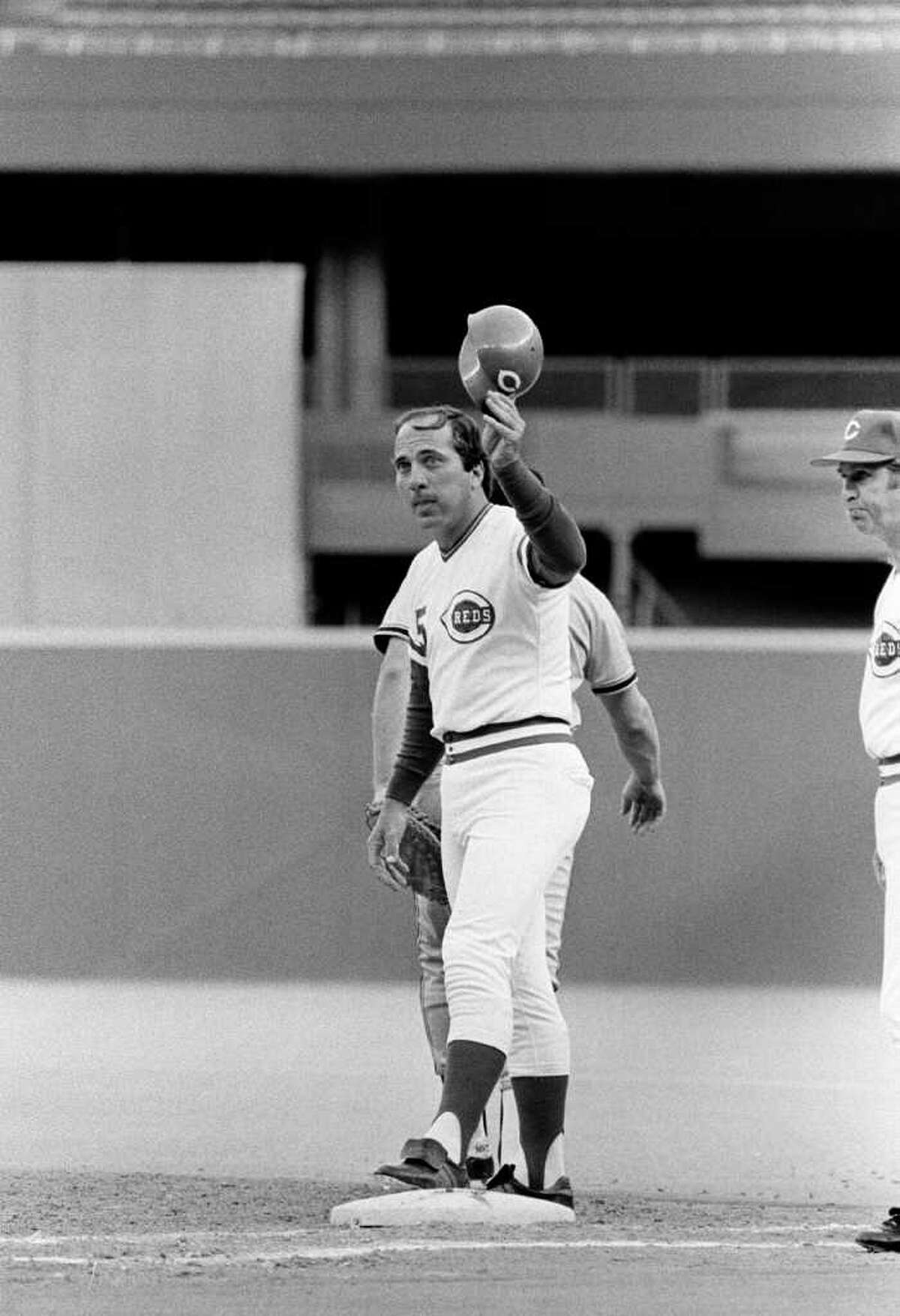 Hall of Fame baseball player Bench praises Bruce