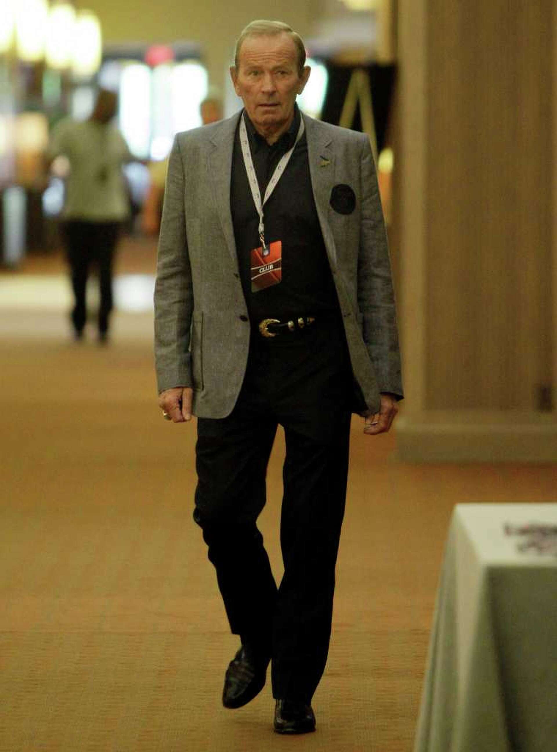 NFL owners, players plan to meet again