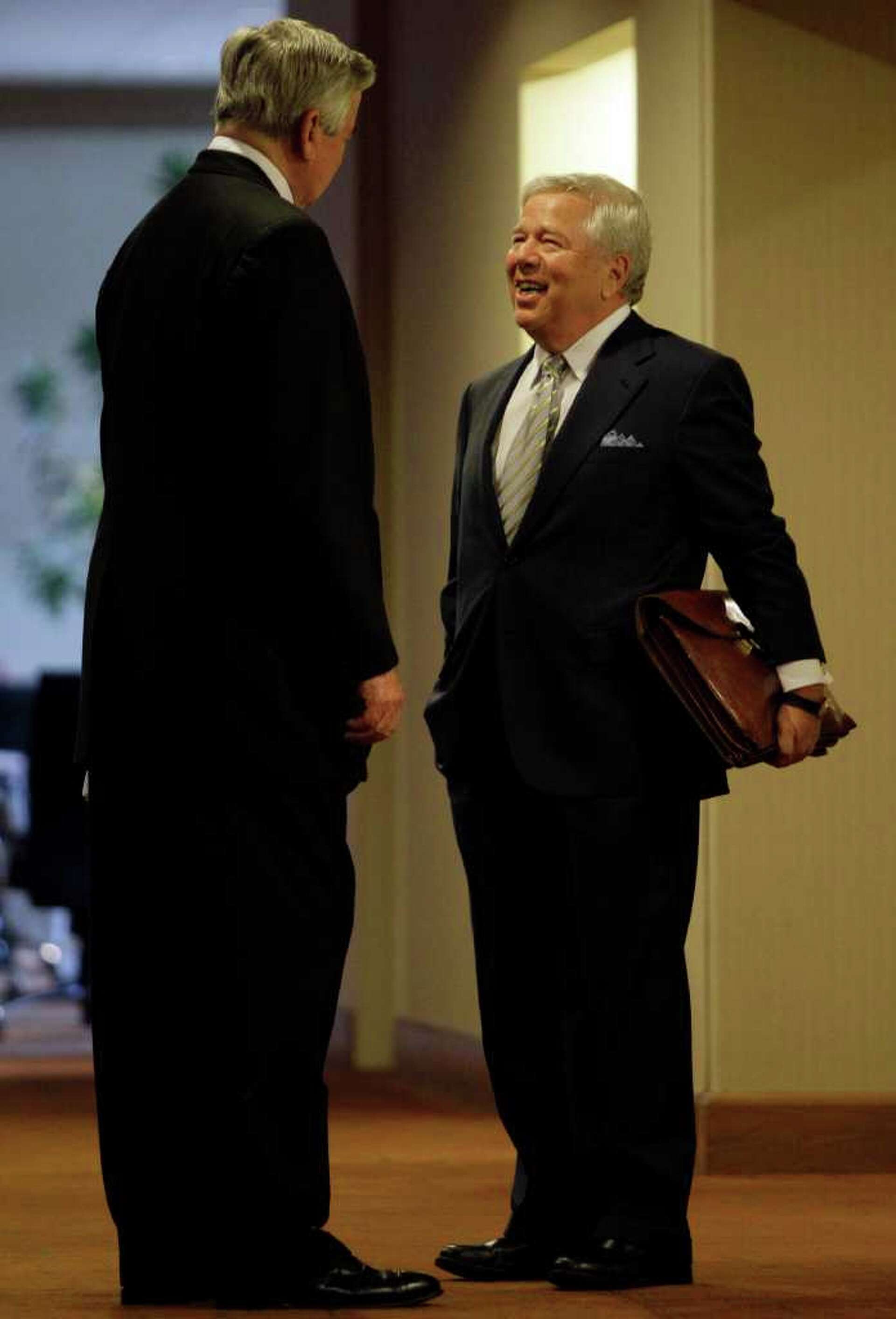 NFL owners, players plan to meet again