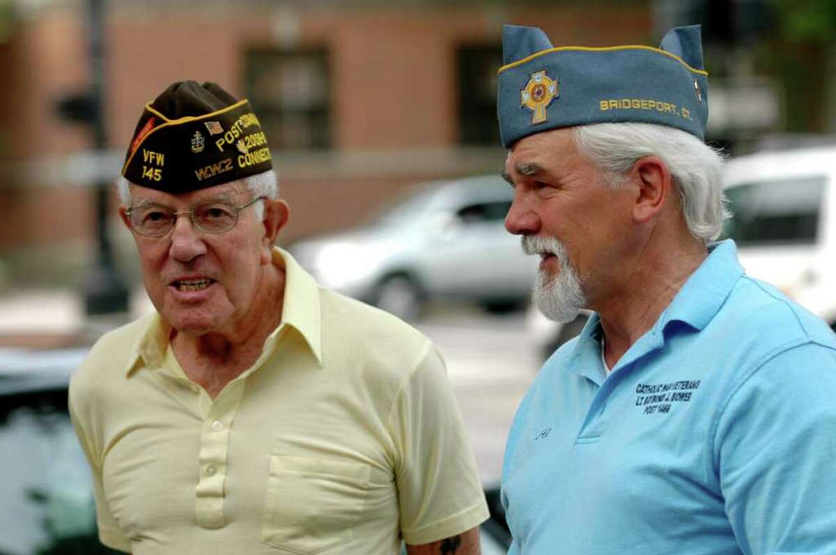 Iraq vet stops in Bridgeport on 7,000 mile hike