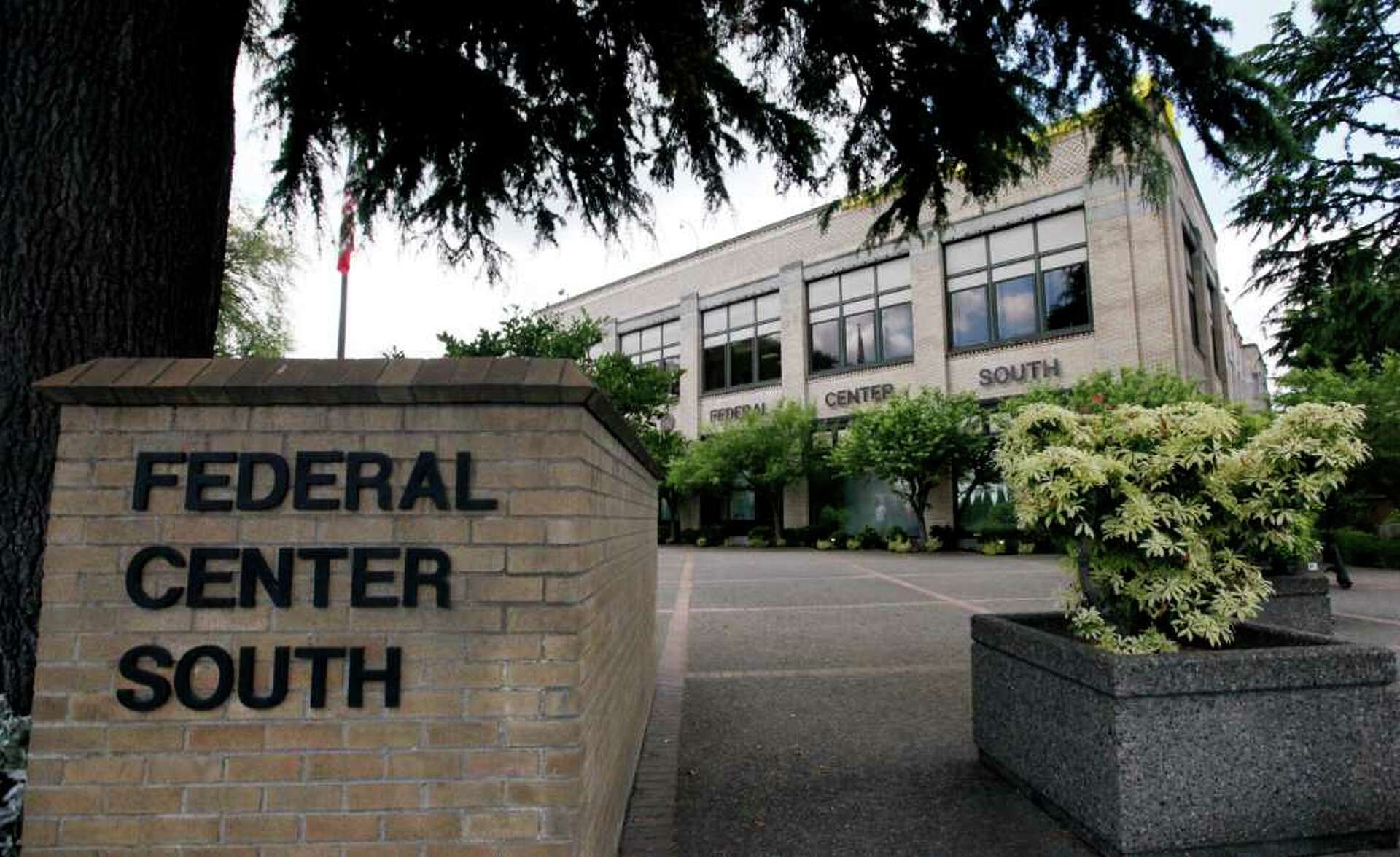 Seattle man implicated in plot to blow up military recruiting station