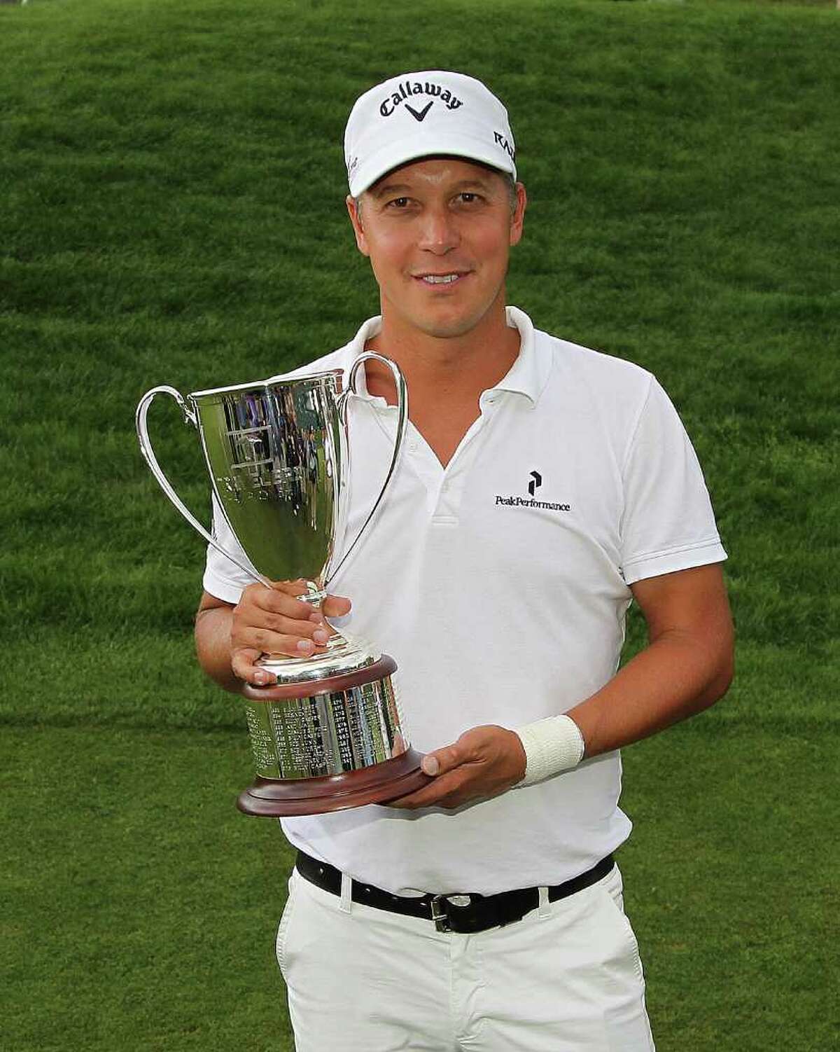 Jacobson wins Travelers Championship by 1 shot