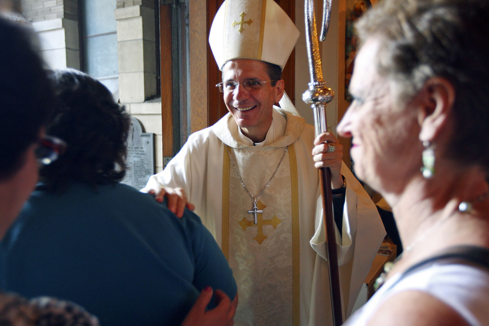San Antonio Archbishop to receive pallium in Rome