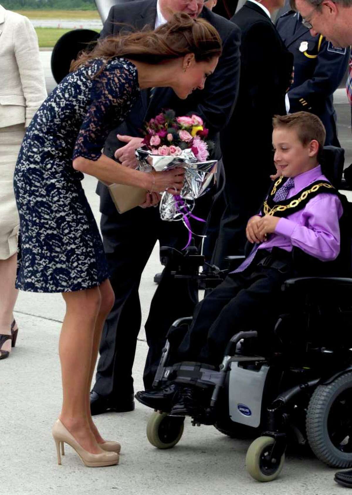 Prince William, Kate arrive in Canada for visit