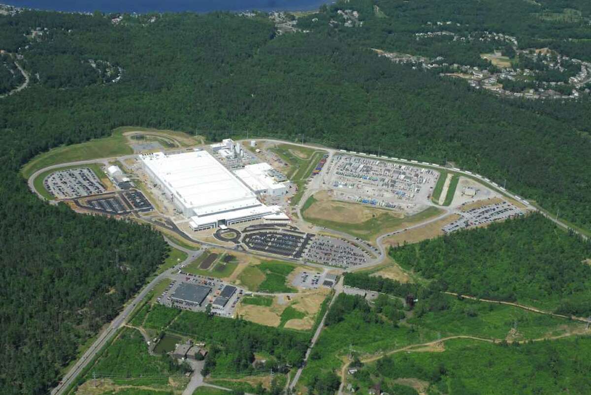 GlobalFoundries buys 800 acres needed for second chip fab