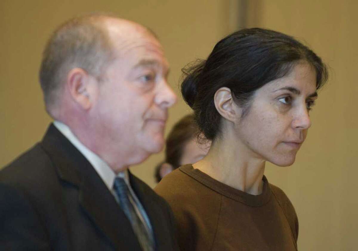 Judge rules in favor of prosecution in Davalloo murder case motions