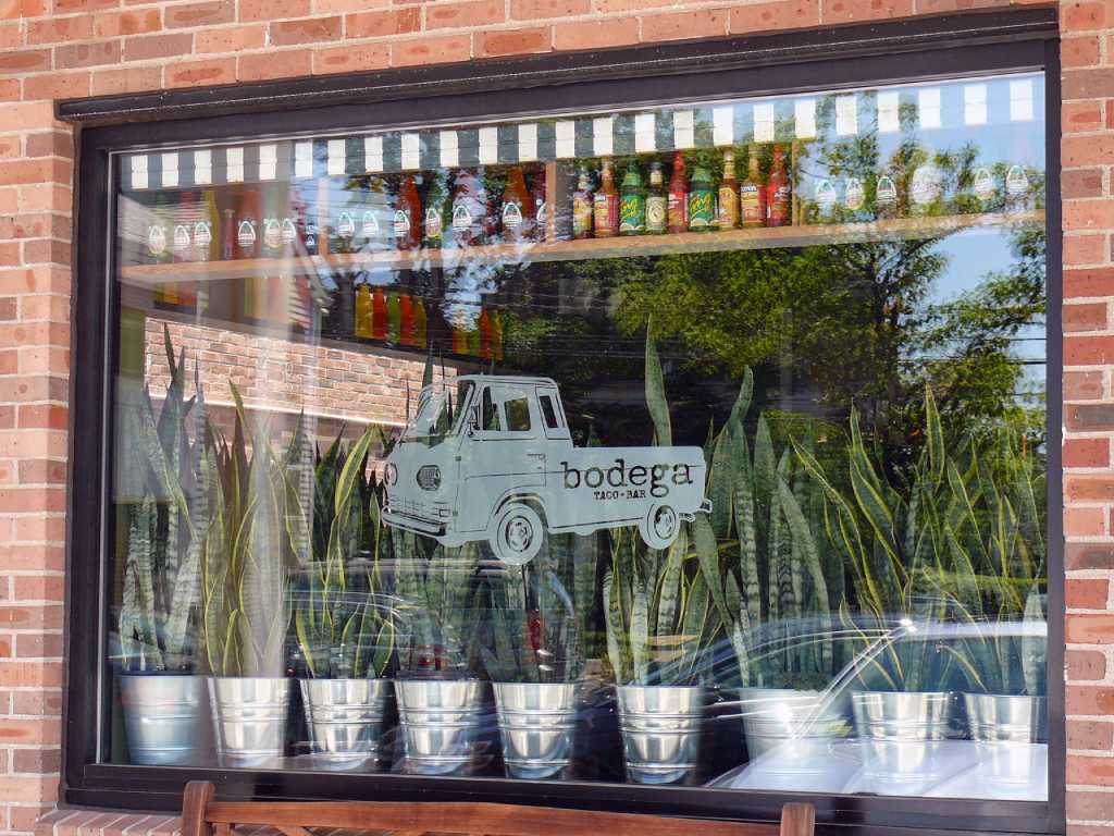 Bodega Taco Bar: A new accent on Mexican cuisine