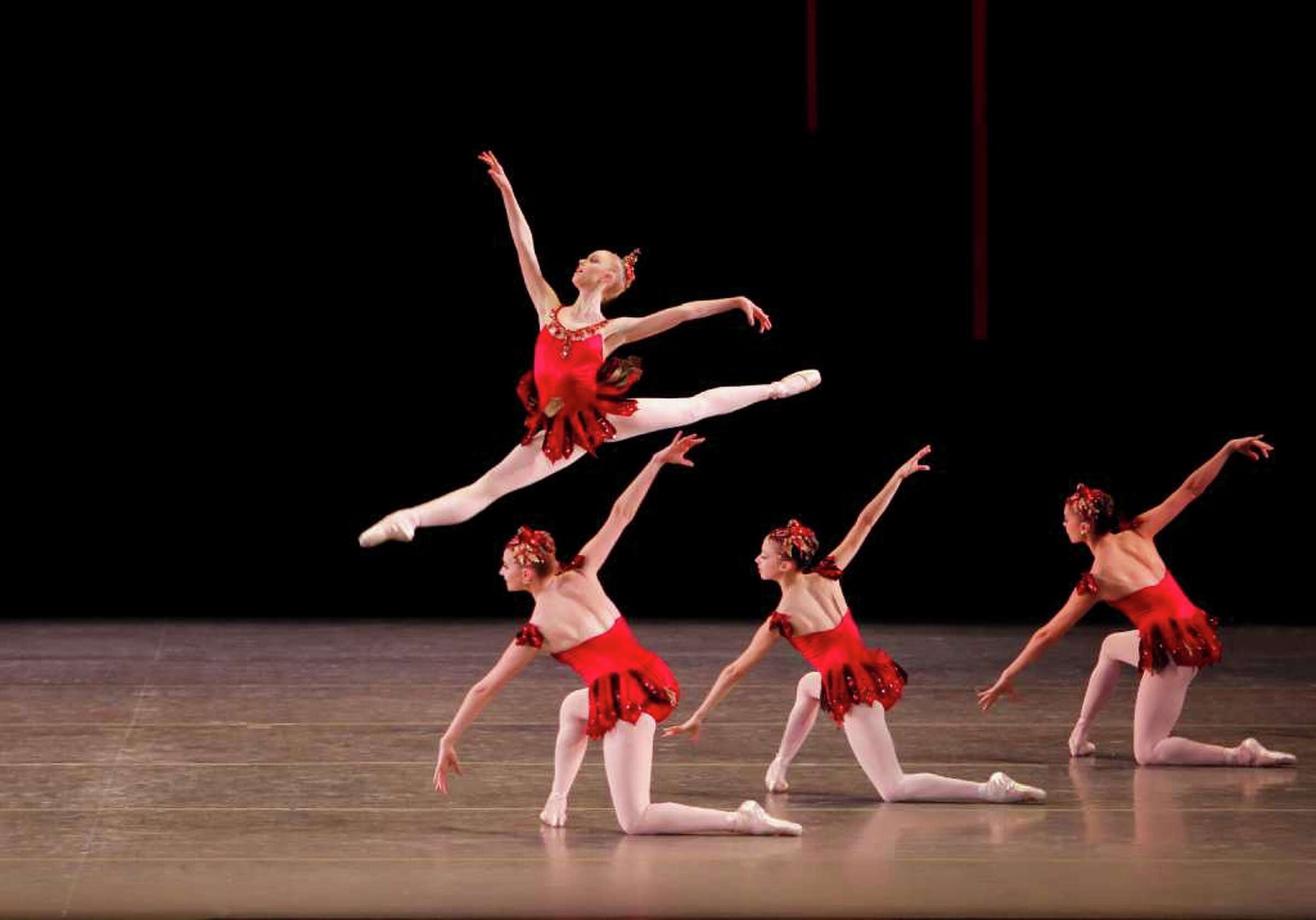 New York City Ballet season mixes classic and new dances