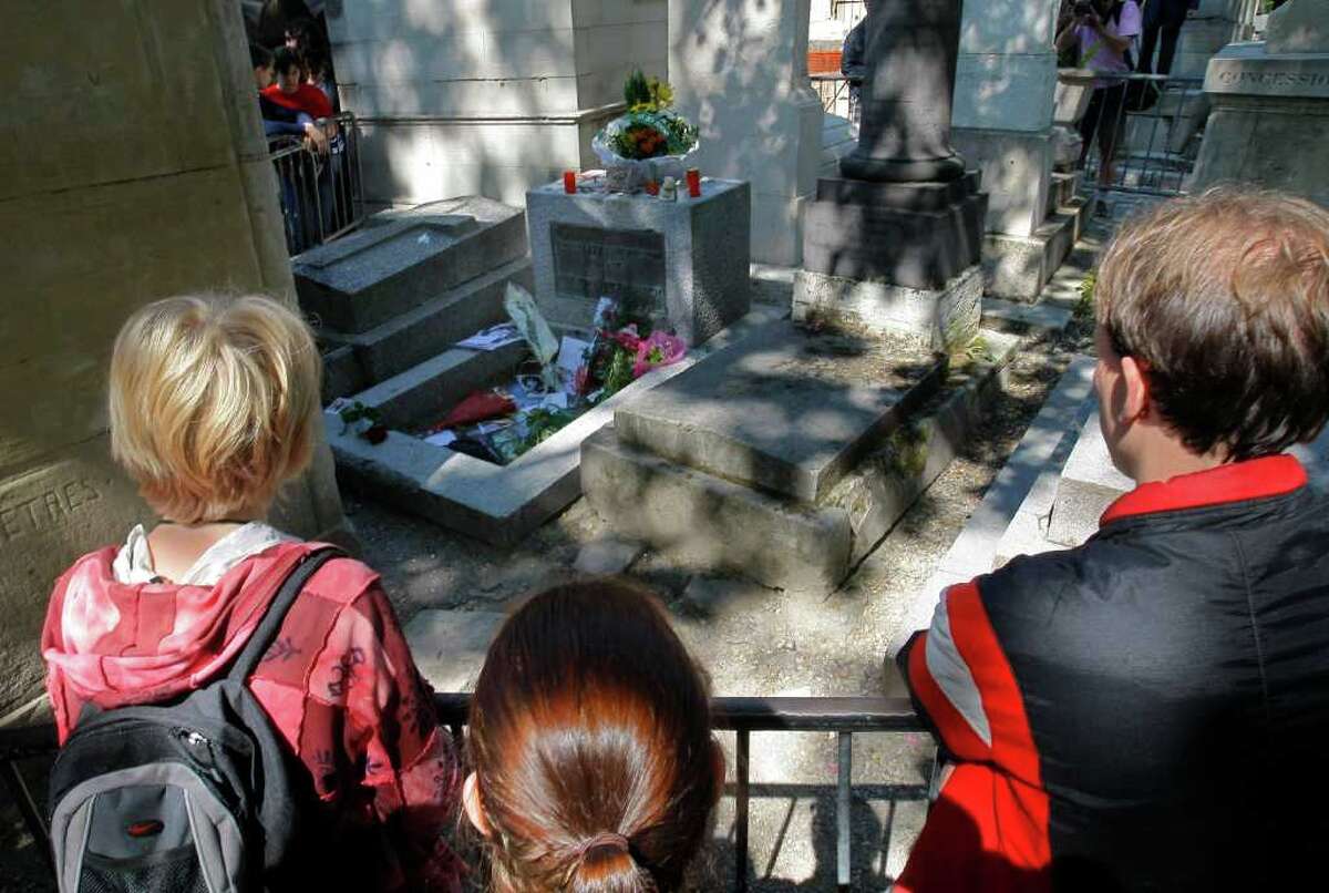 Jim Morrison honored on anniversary of his death