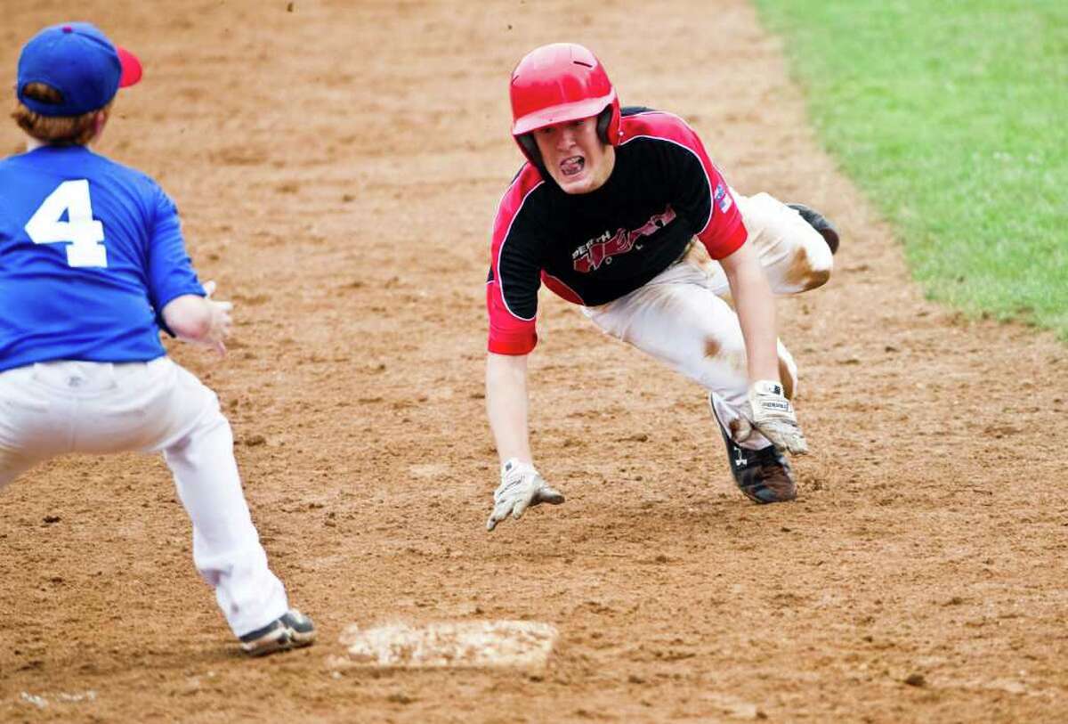 Baseball making a comeback in Australia