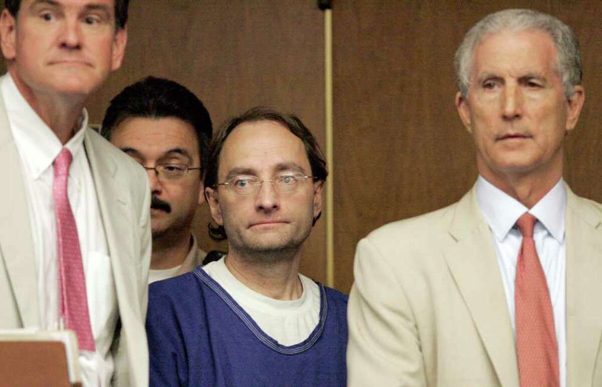 Rockefeller impostor pleads not guilty to Calif. murder charge