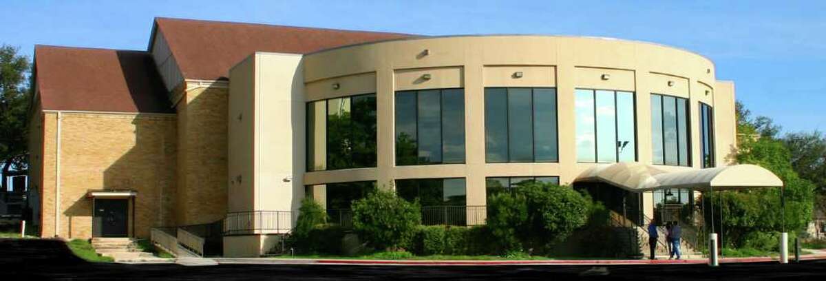 Friendship Church sets dedication after buying $2.8 million campus