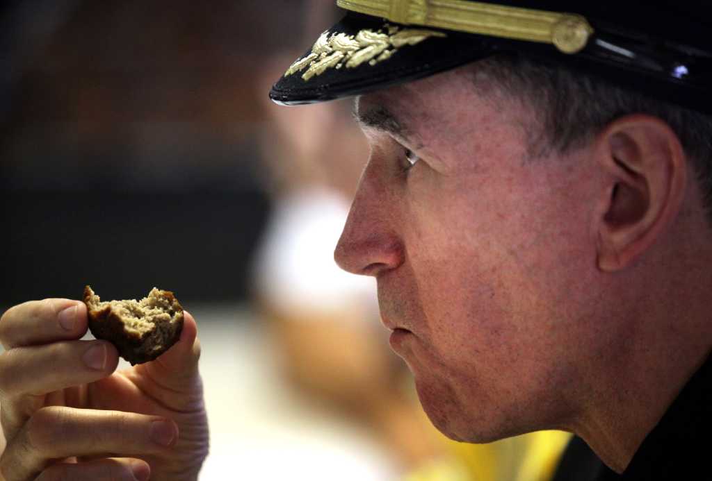 Police chief, sheriff mix it up with meatballs
