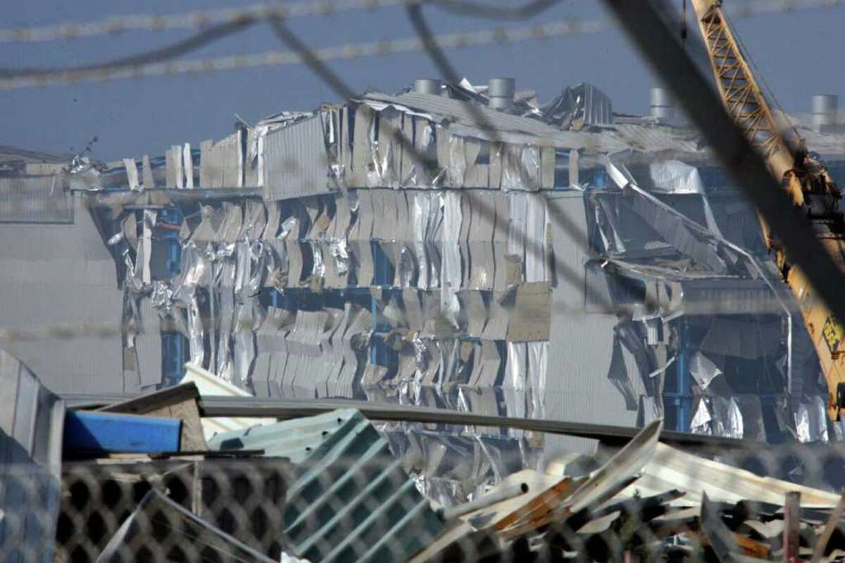 Cypriot defense min resigns after blast kills 12