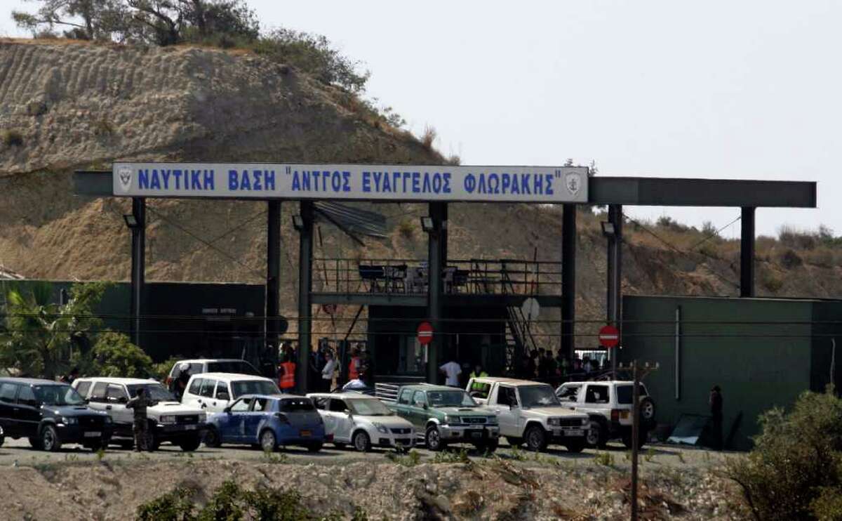 Cypriot defense min resigns after blast kills 12