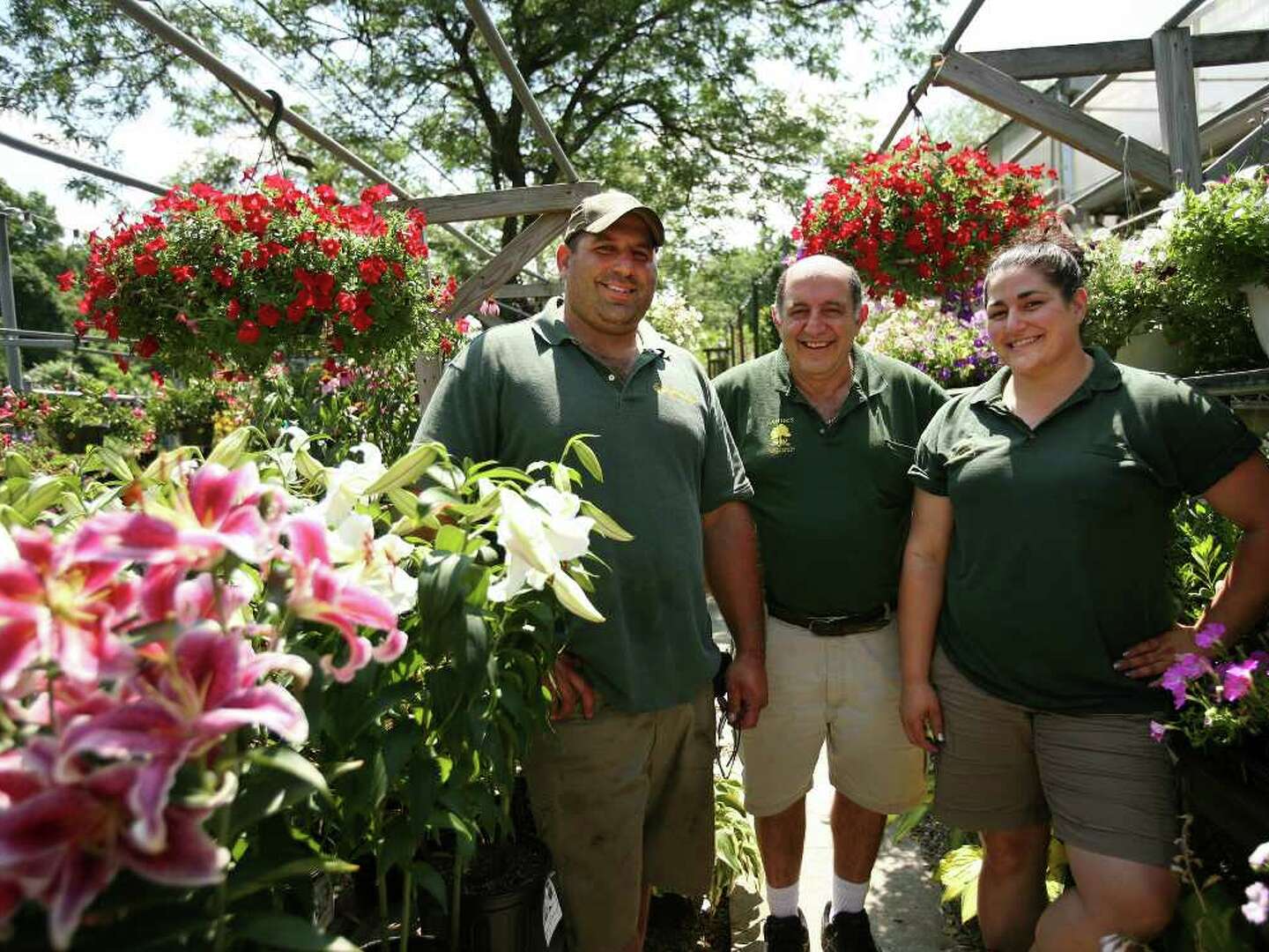 Ganim family fills Fairfield home gardens with plants, veggies -- and ...