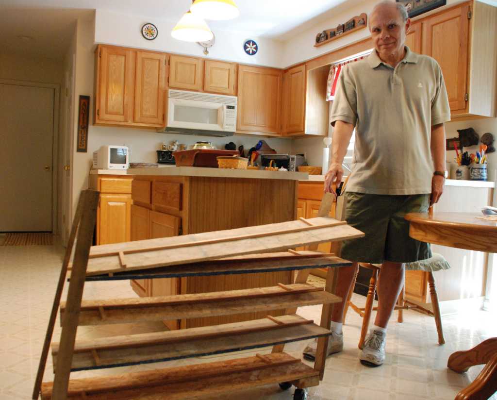 CD rack offers consumer $1,250 lesson