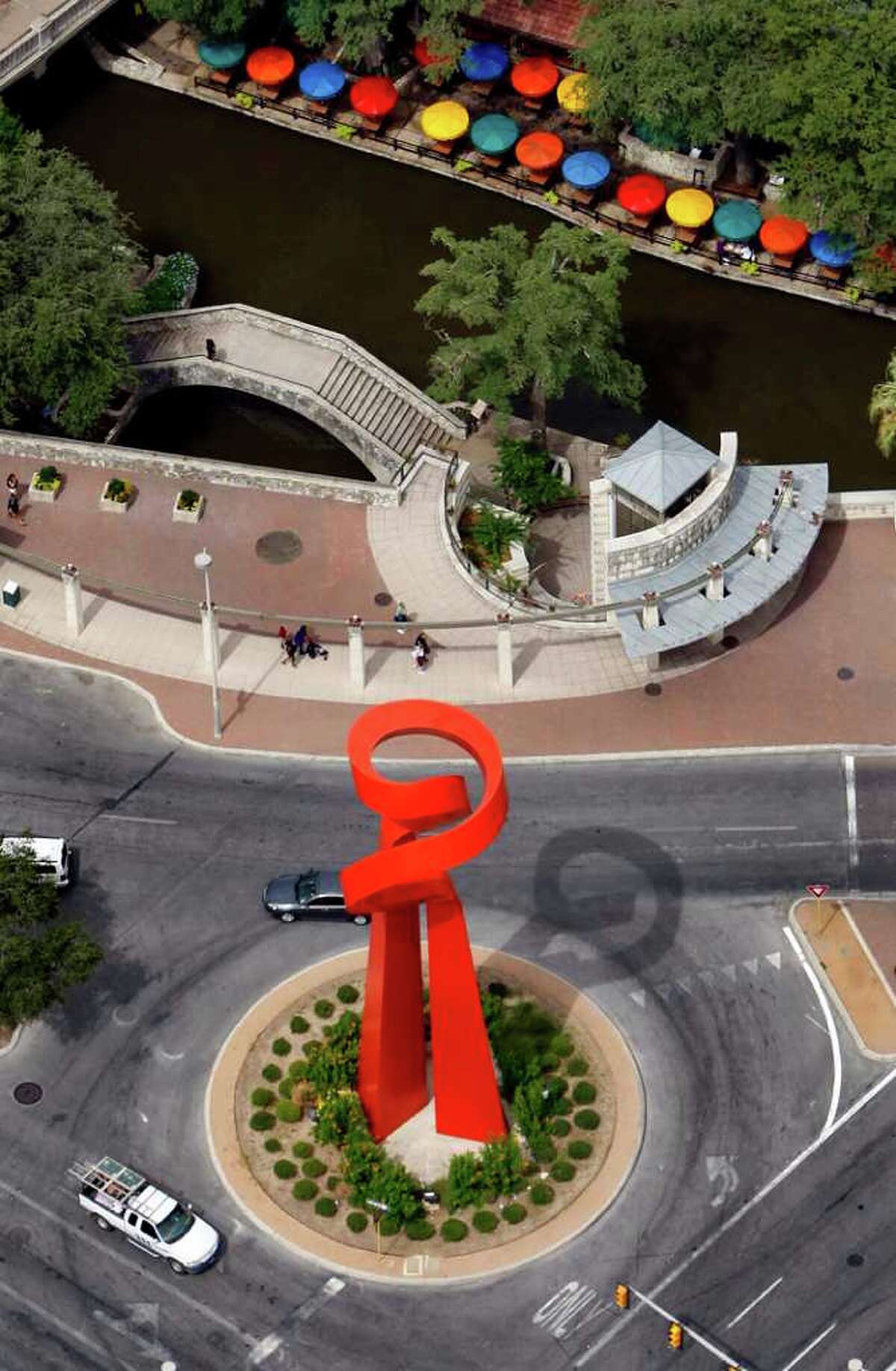 Record-breaking astronaut Scott Kelly tweets photo of San Antonio from ...