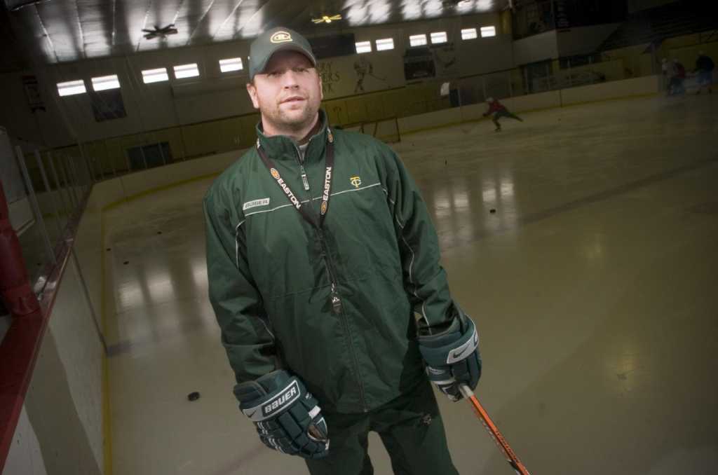 Gerwig leaves Trinity Catholic to coach boys hockey at Darien