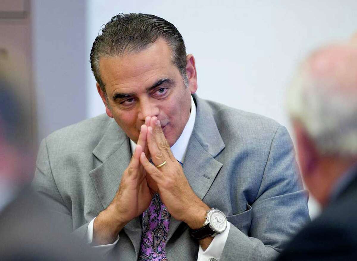 Ex-NFL linebacker with Greenwich ties convicted of murder in Calif.