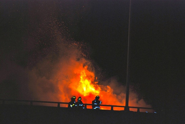 Tractor-trailer fire, fuel spill halt traffic on I-95