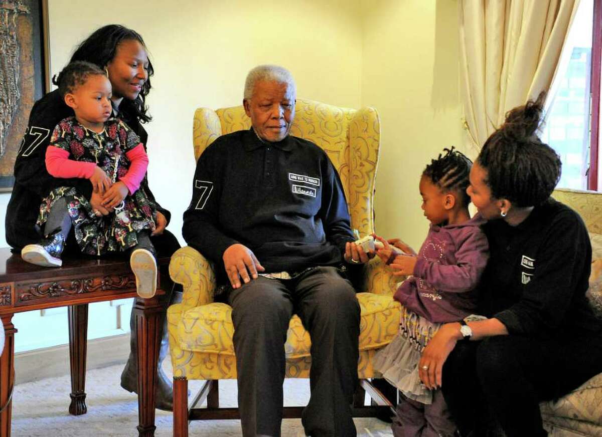 Nelson Mandela celebrates 93rd birthday in SAfrica