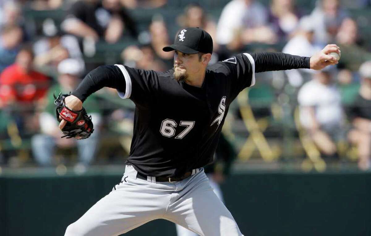 Buna grad Williams pitching for Red Sox