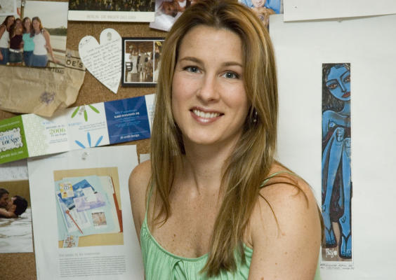 FACES IN THE CROWD: Graff aims to spread joy through custom designs