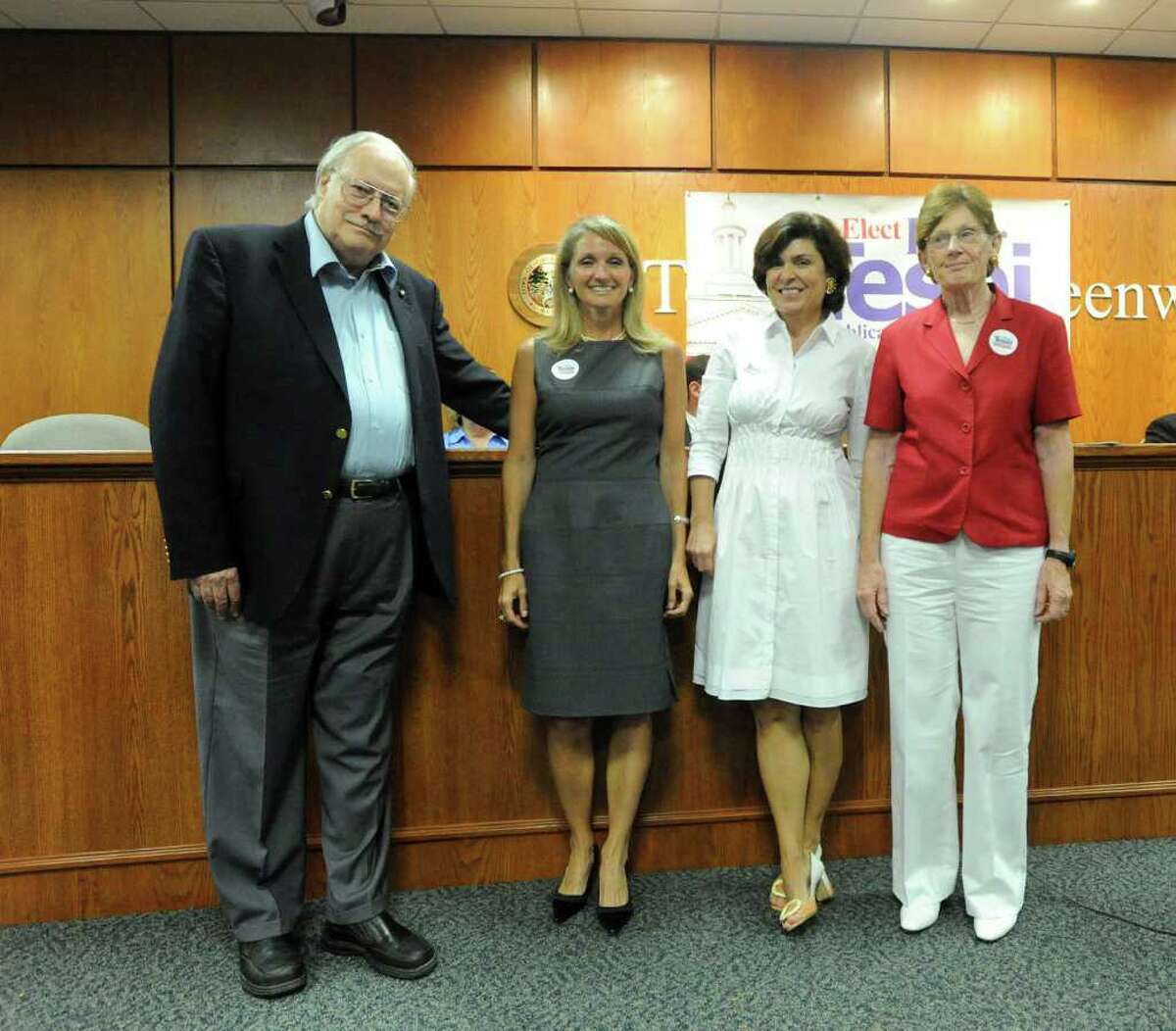 GOP votes to endorse slate of four candidates for schools board