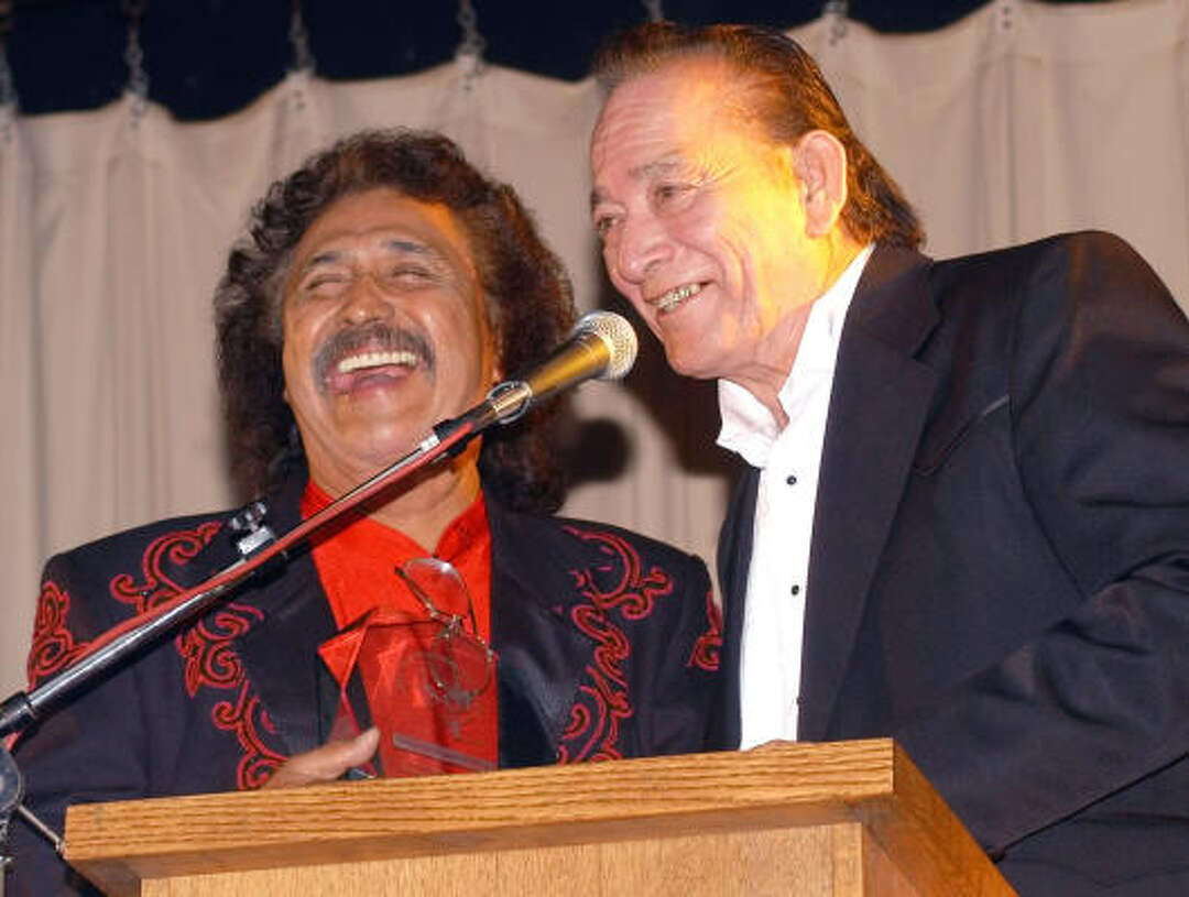 Freddy Fender, 'giant of Texas music,' dies at 69