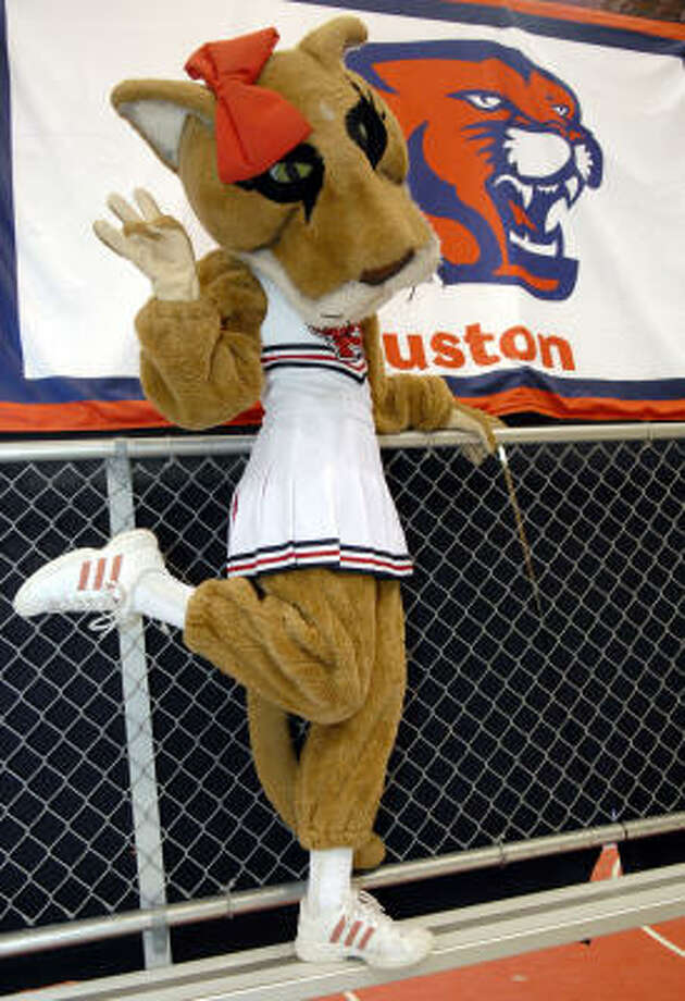 Faces in the Crowd: Cinco Ranch grad works as `Sasha' - Houston Chronicle