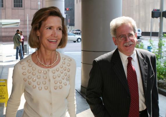 Ex-Enron executive gets 2 years' probation