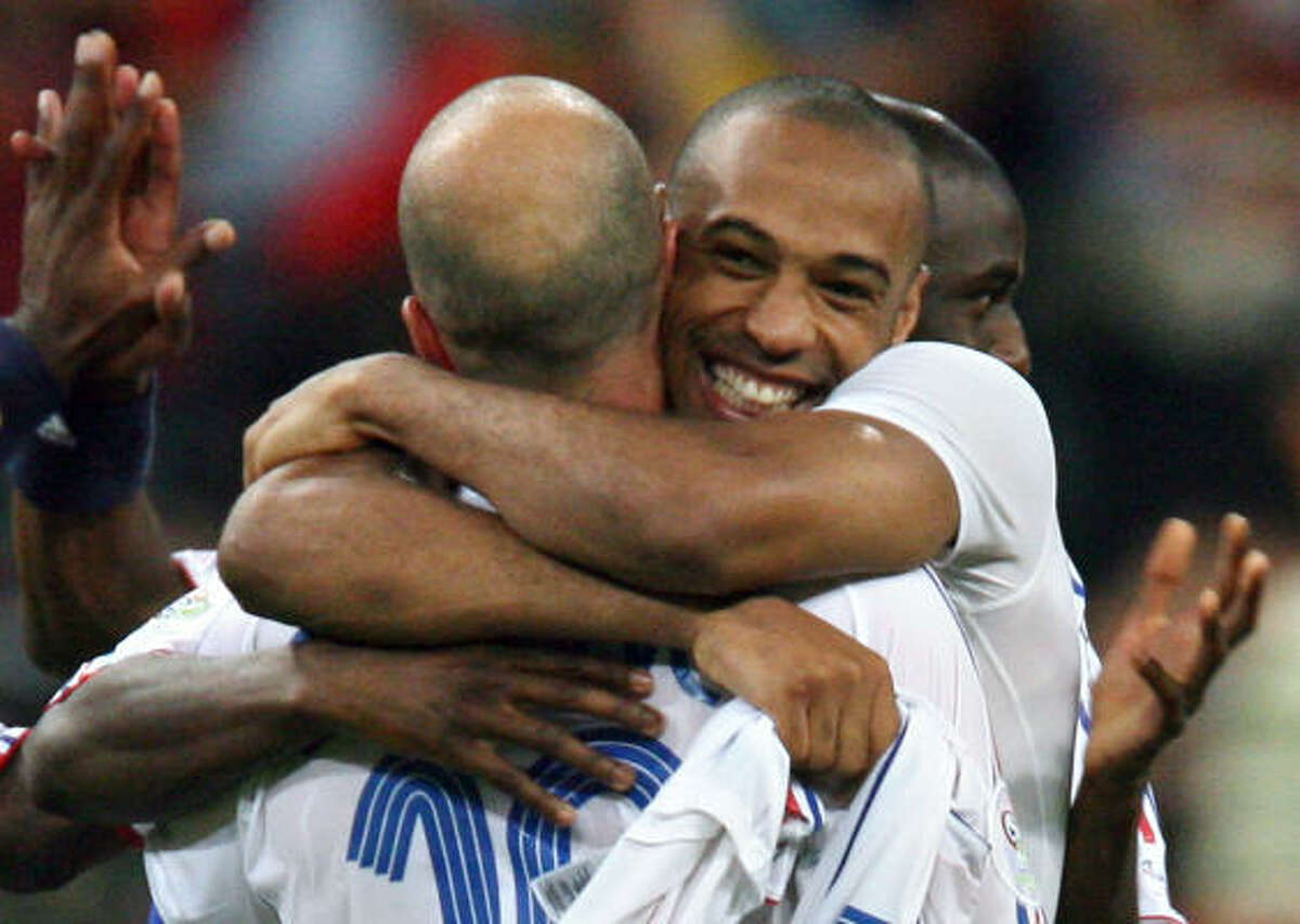 Zidane's goal sends France to World Cup final