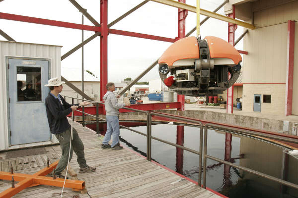 Underwater robot could explore ocean on Jupiter moon in future