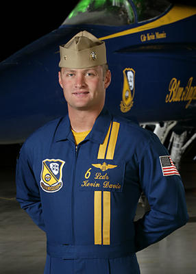 Fallen Blue Angel pilot was in one of his first air shows