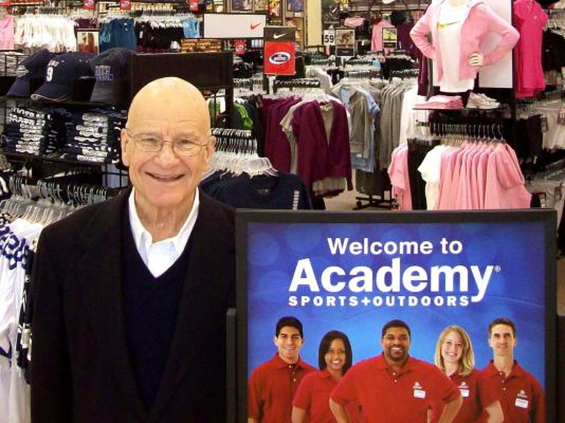 Arthur Gochman of Academy Sports dies at 79