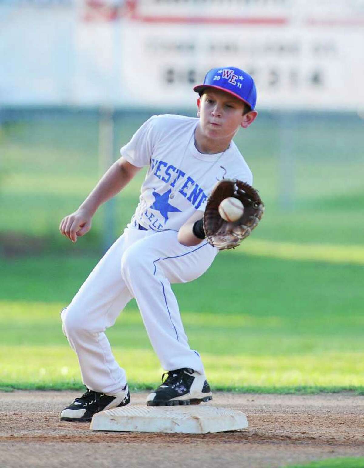 Former Major Leaguer Petkovsek giving back to West End Little League