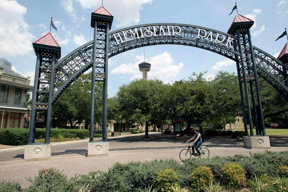 Don't hinder HemisFair Park plan