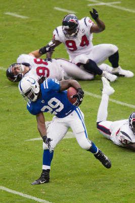 Texans' Barwin will miss season after ankle dislocation