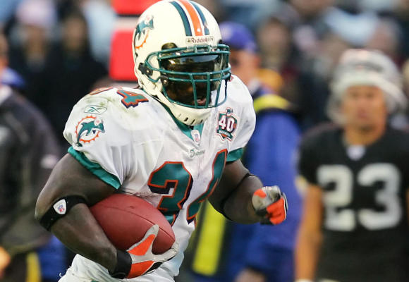 Report: Ricky Williams resists urge to use pot