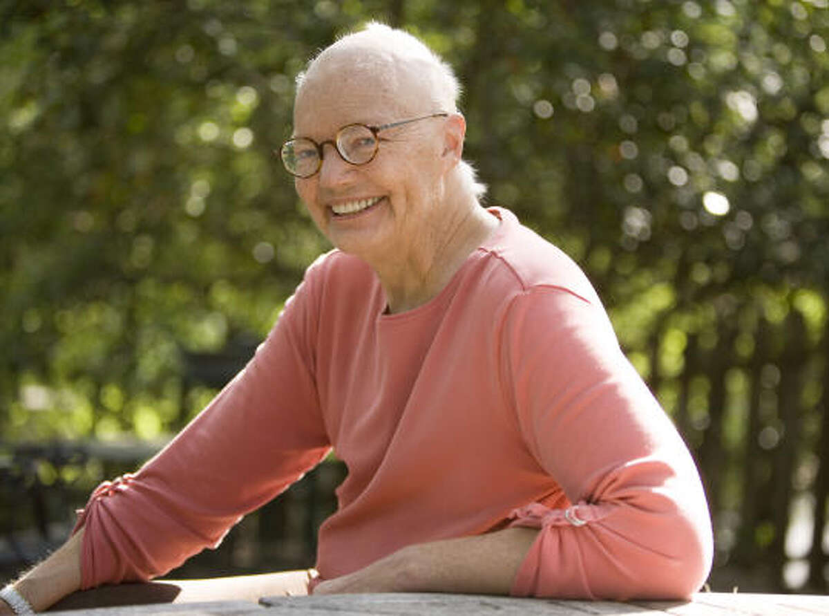 Noted Texas liberal Molly Ivins dies