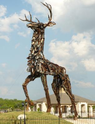 40-foot scrap-metal stag appreciated in San Antonio