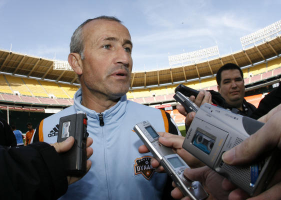 Dynamo staff, players to join Ike relief effort