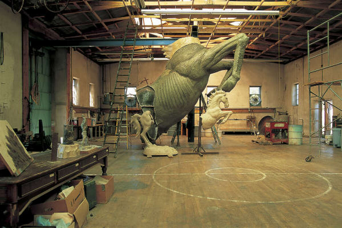 Houston sculptor's project led to his death