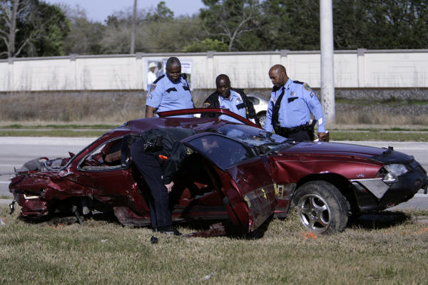 HPD investigates fatal crash in SW Houston