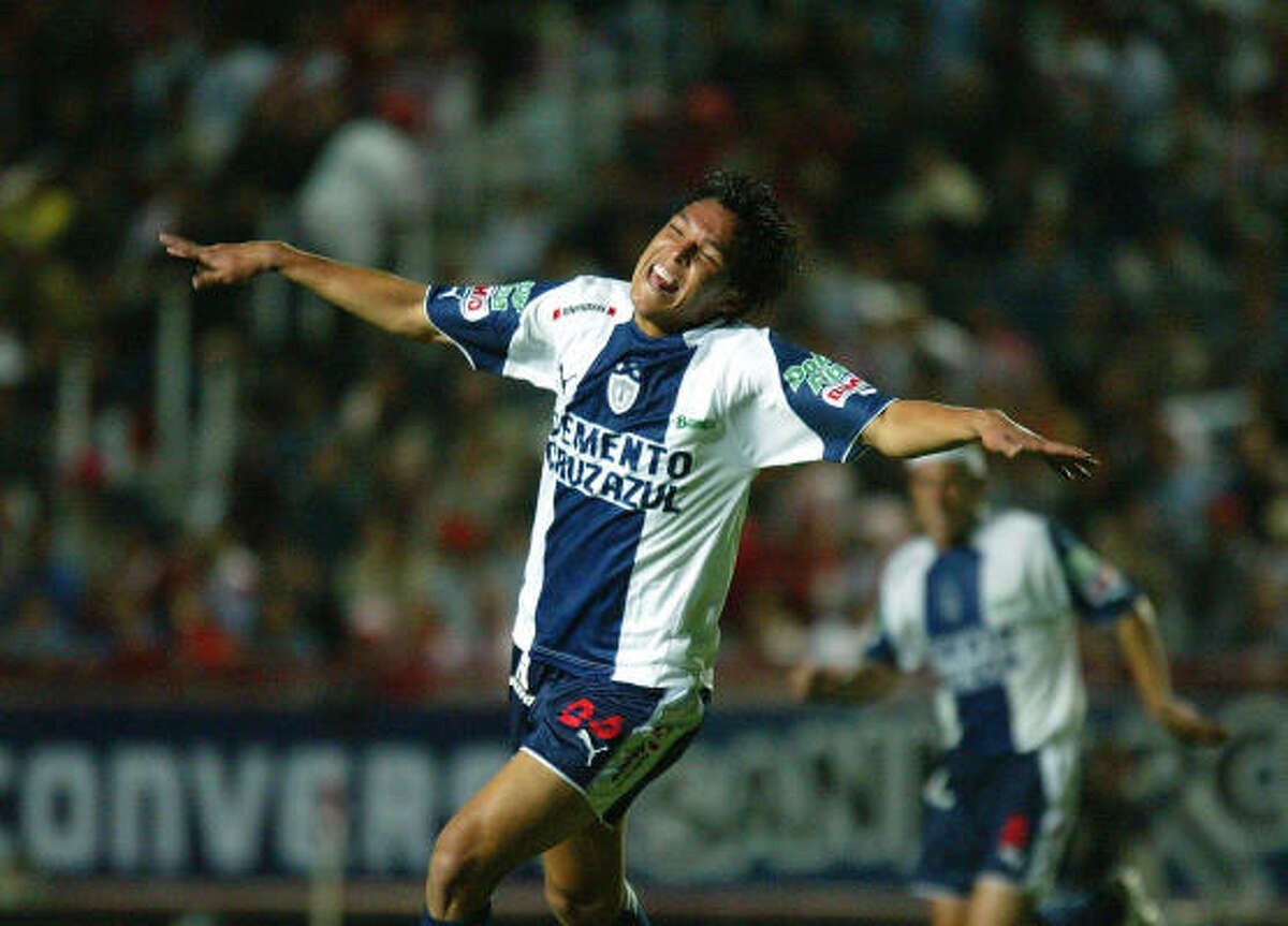 Dynamo pursuing Mexican star striker Landin