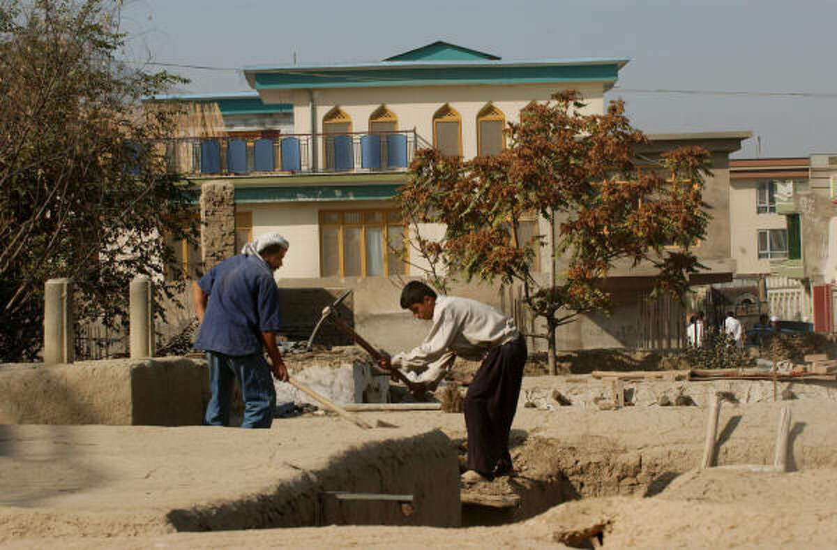 Progress in Afghanistan not trickling down to poor