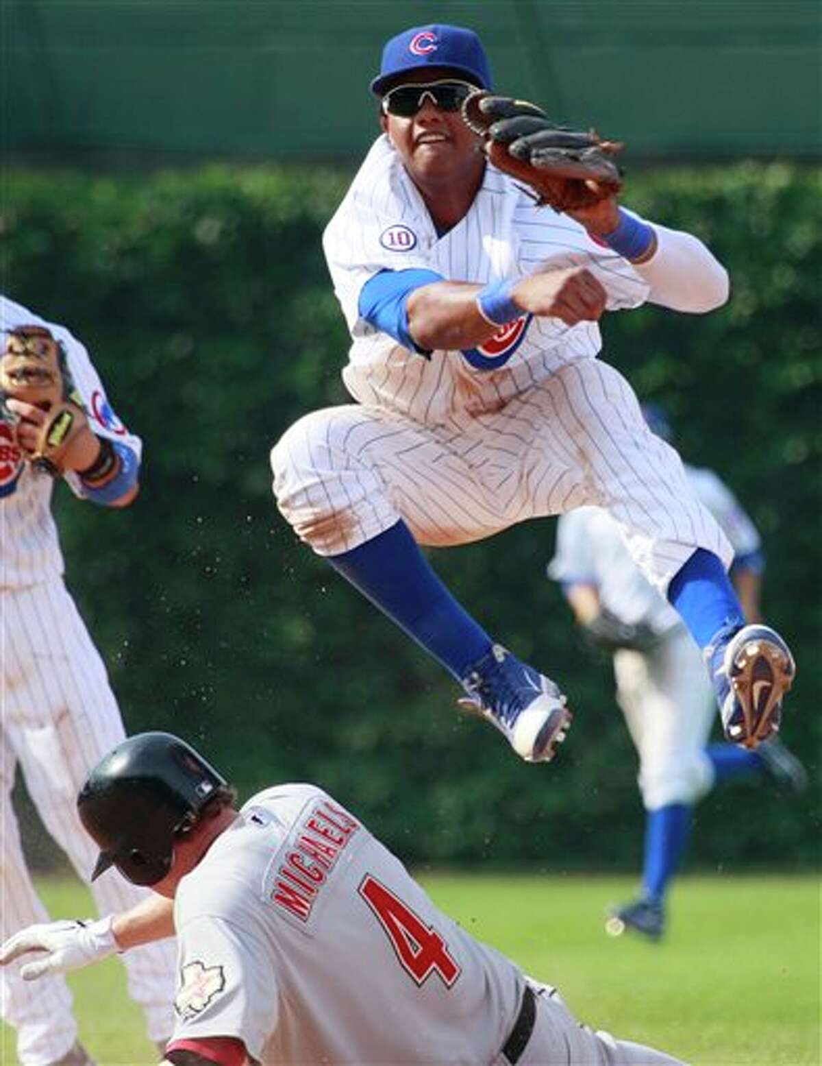Cubs pull off 10-inning win over Astros